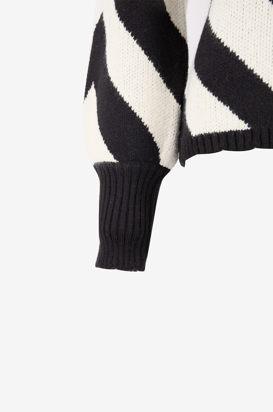 Heart Gradient wool blend mock neck jacquard jumper - FARM RIO - BLACK ...